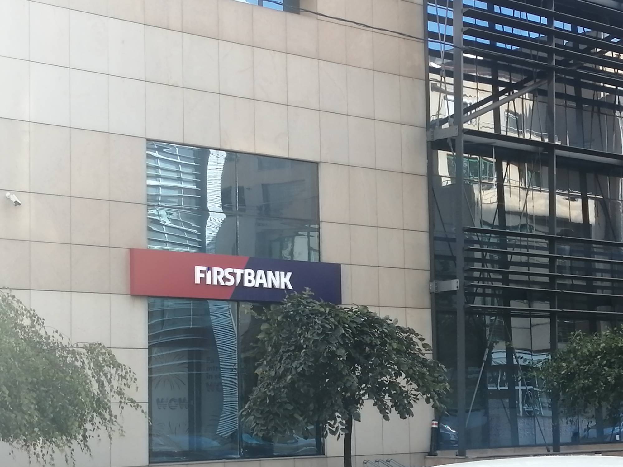 Tranzacție de 130 de milioane de euro pe piața bancară românească ...